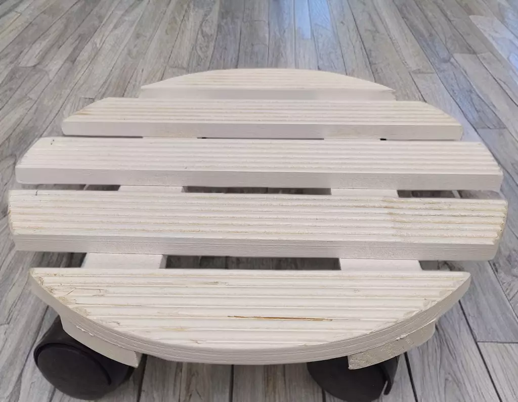 Kukkaruukun alusta pyörillä Valkoinen 30cm - M. Landen Oy verkkokauppa